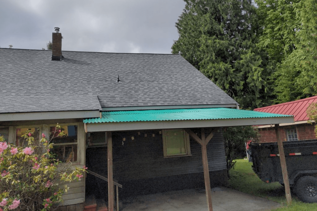 The Bellevue Farmhouse With A 5-Layer “Roof Sandwich” | RoofSmart ...