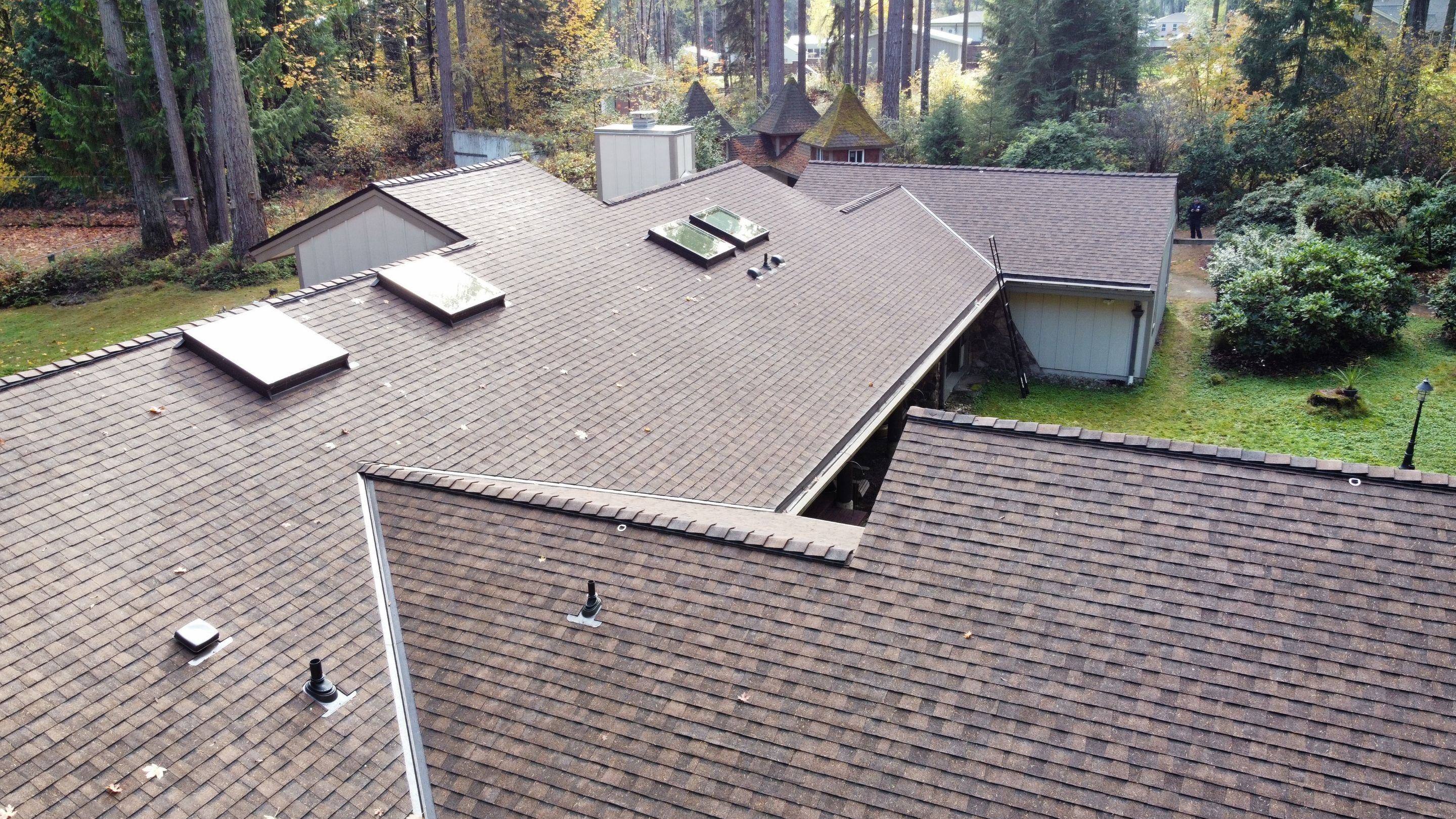 What Are the Risks of Installing Asphalt Shingles in Cold Weather?
