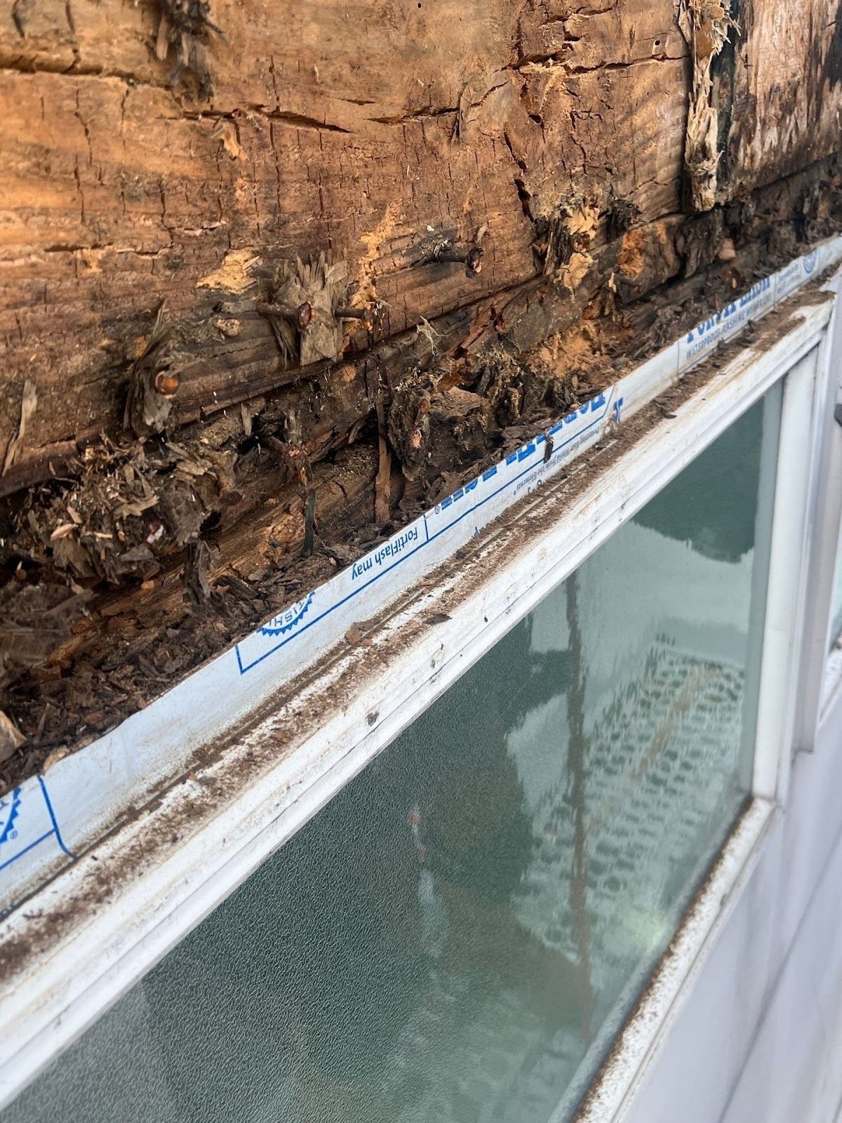 Why Is My Window or Door Leaking in Seattle? | RoofSmart